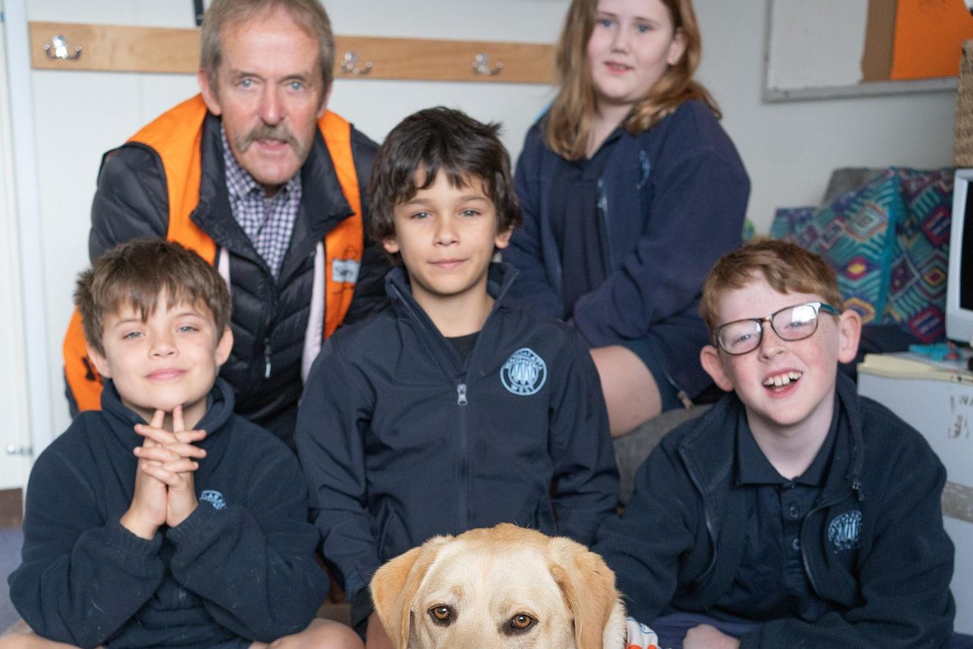 Call for volunteers to expand Story Dogs program
