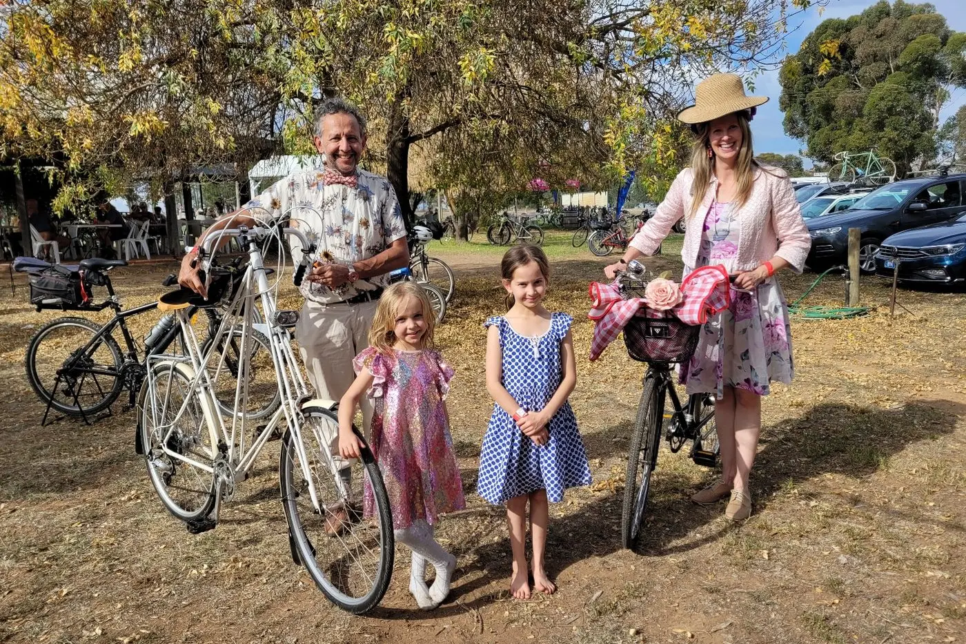 Cycling legends join Rutherglen Vintage Bike Ride